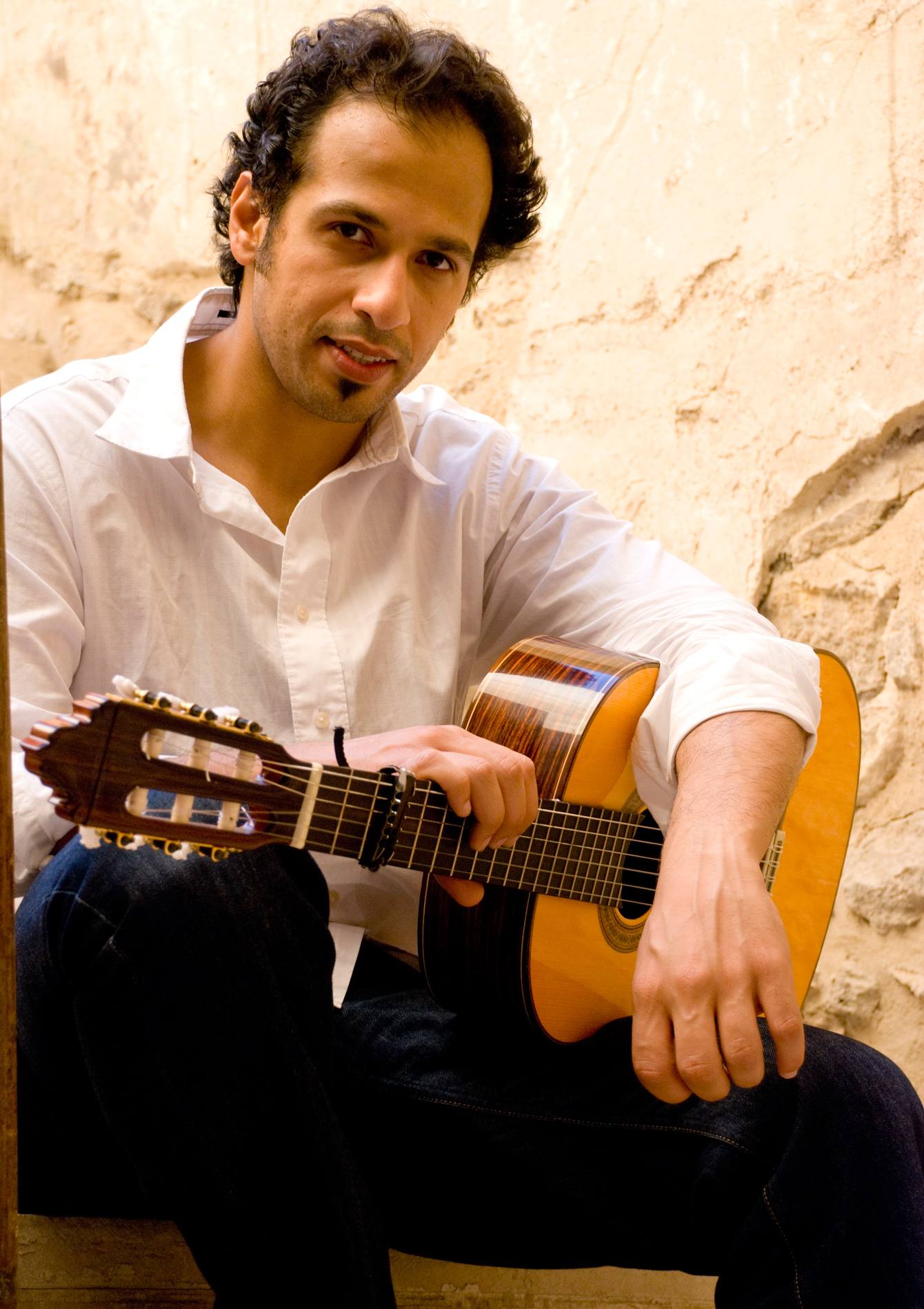 Ali Khattab – Composer and Guitarist